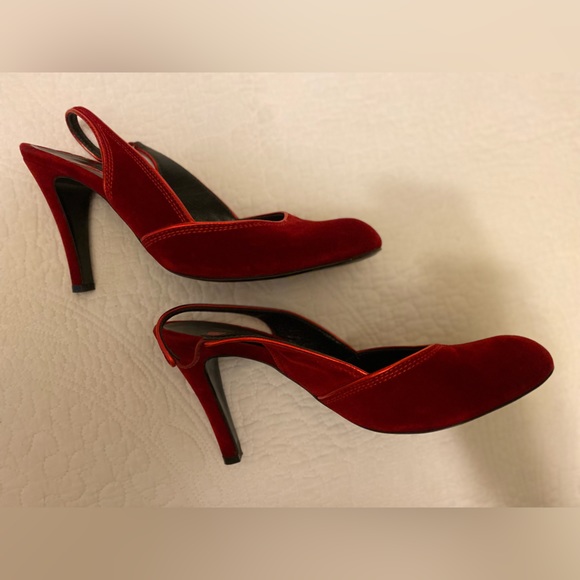 Marc Jacobs | Shoes | Red Velvet Slingback Heels Marc Jacobs | Poshmark